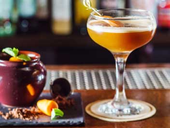 Takeout & Delivery From Top Restaurants Near You | Toast