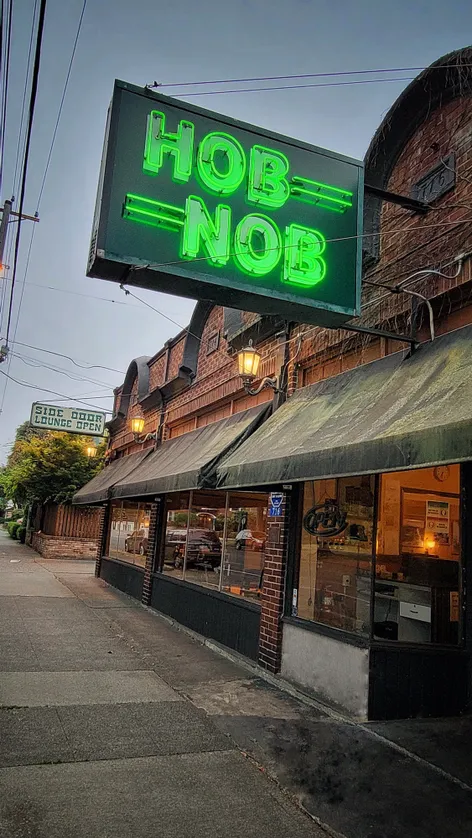Hob Nob - Tacoma 716 6th Avenue - Virgin Bloody