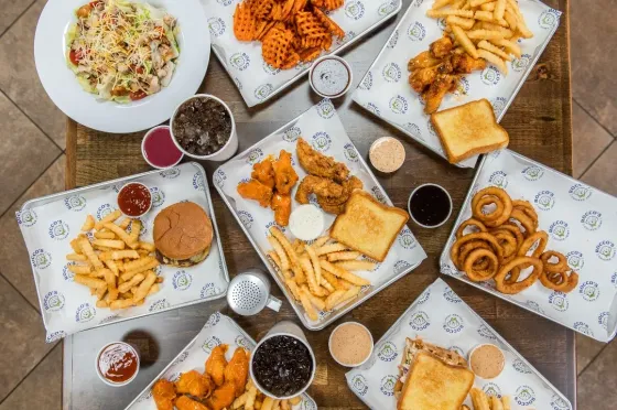 Rocco's Chicken Joint - House Salad with Chicken