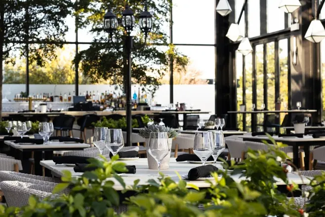 Pella Signature | Toast