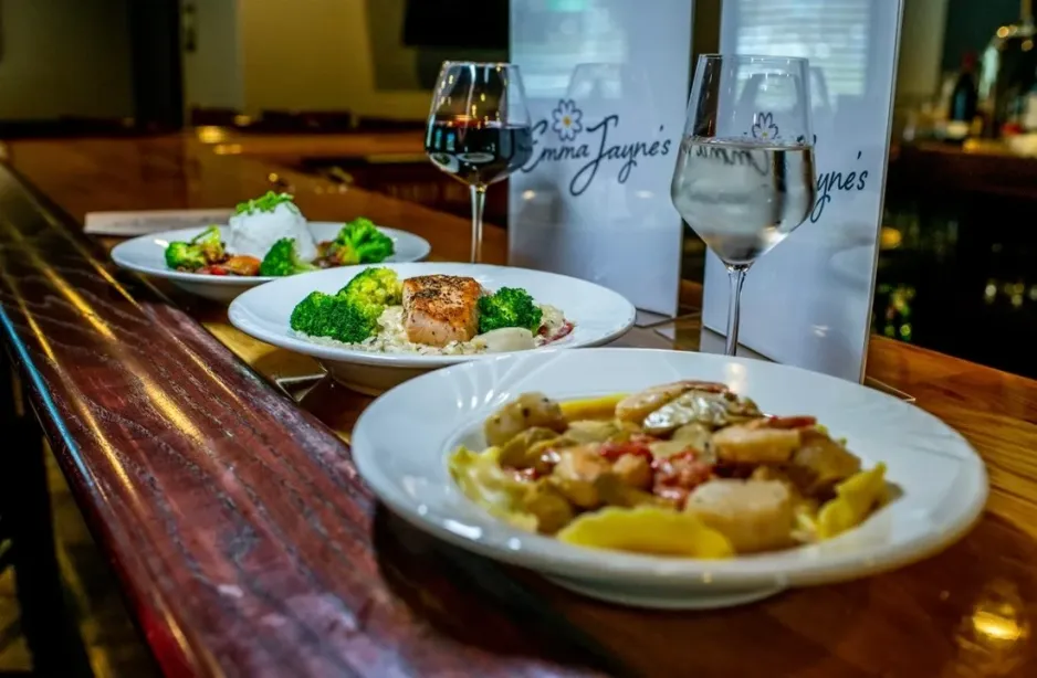 Emma Jayne's Restaurant | Toast