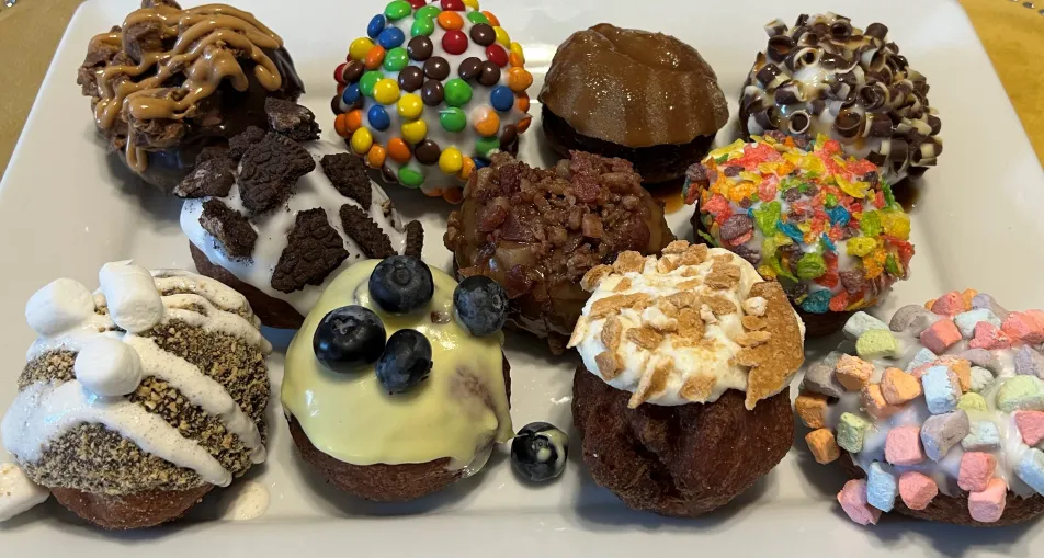 Mansion Donut Company, LLC Downtown Altoona - Ritchey's Diet Tea