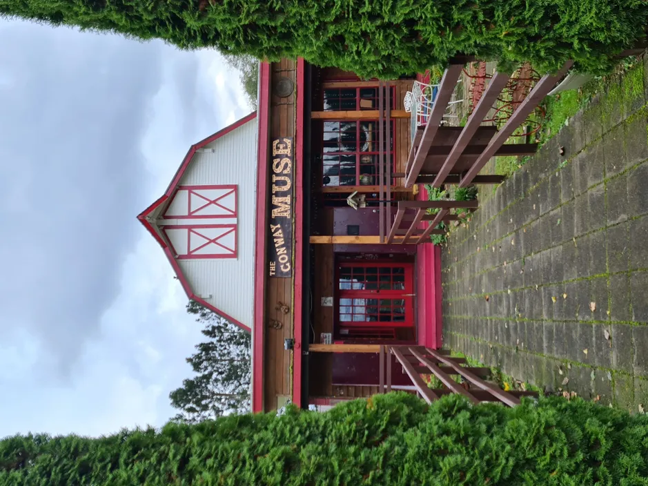 The Conway Muse - 18444 Spruce St | Toast